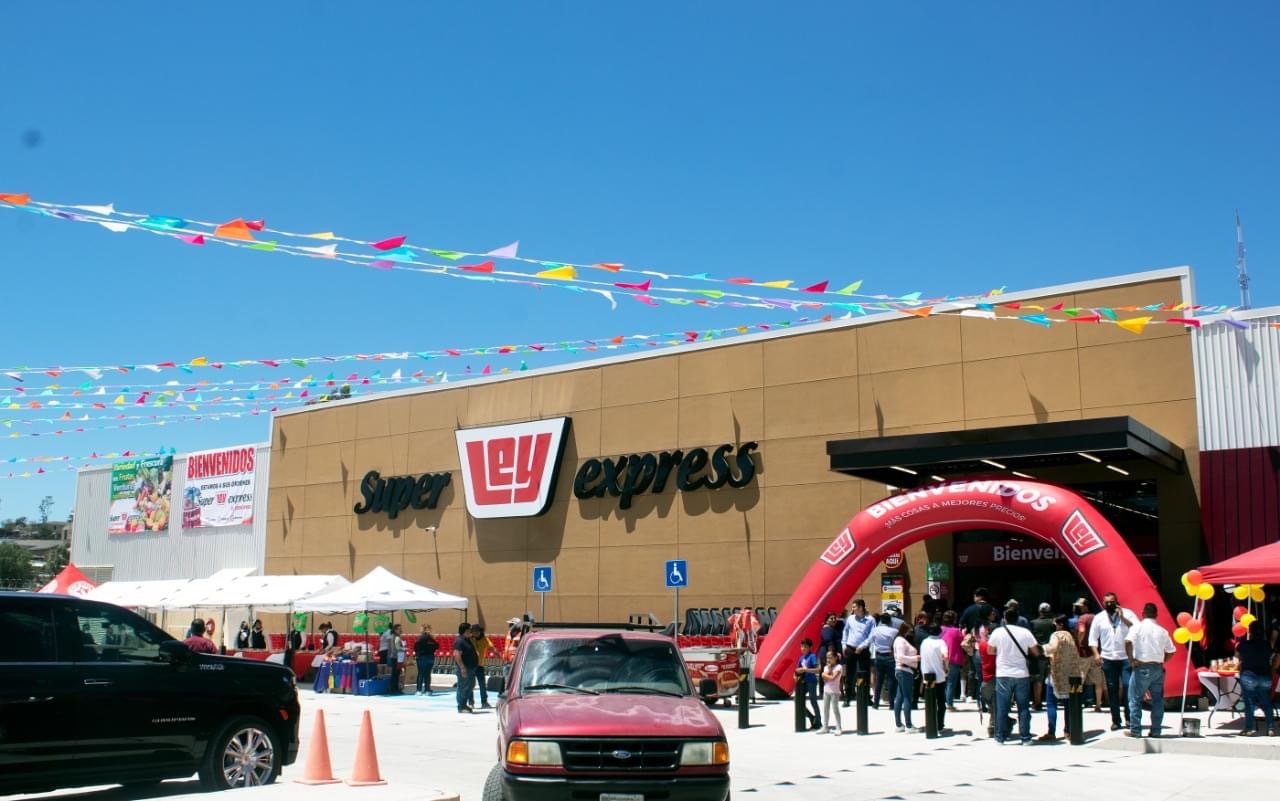 CLAUSURAN PARCIALMENTE TIENDA SUPER LEY EXPRESS EN TECATE - Tecate ...