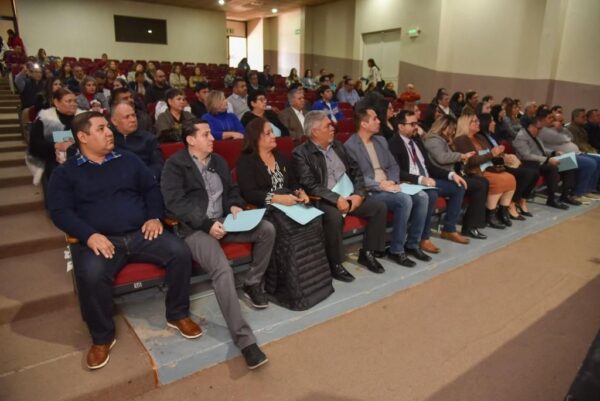 RECONOCE COBACH BC A 124 DOCENTES POR AÑOS DE SERVICIO - Tecate Informativo