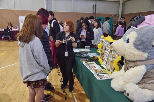 REALIZA COBACH BC “EXPO DE SEGURIDAD ESCOLAR Y SALUD MENTAL” - Tecate ...